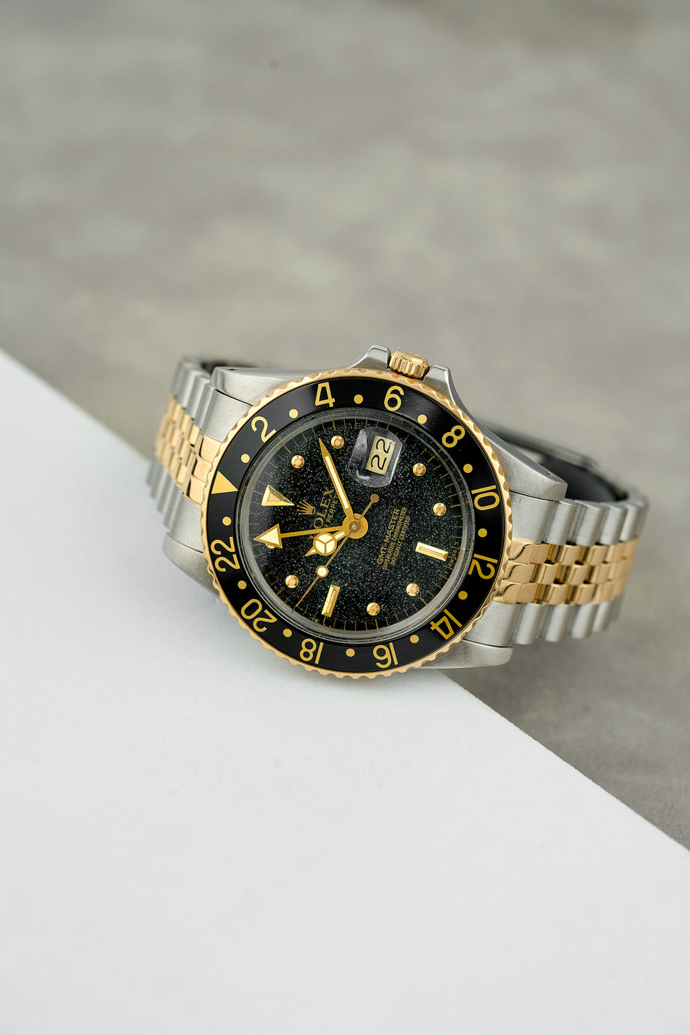 Rolex GMT-Master Two Tone Yellow Gold Nipple Dial 16753 1990 – Gentry ...